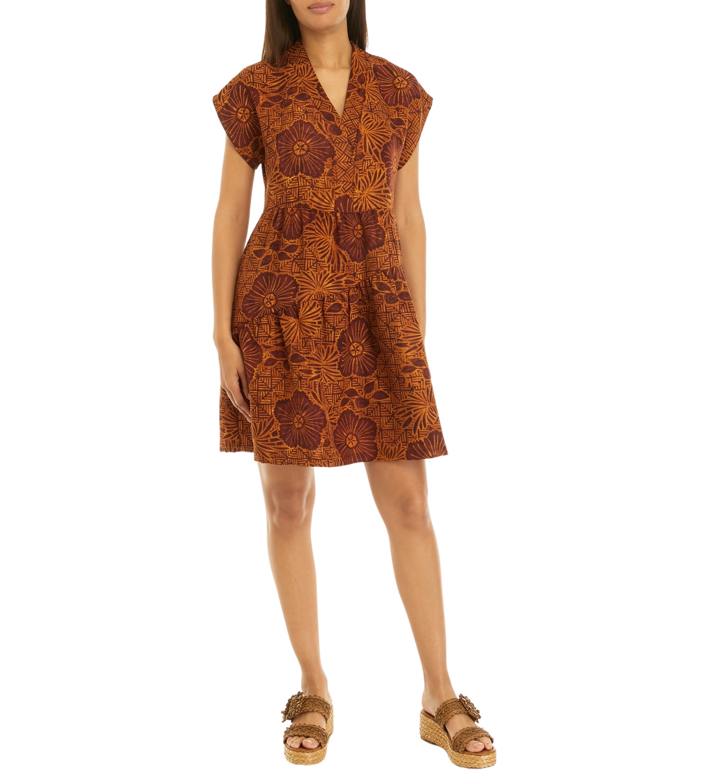 Sandra Darren Women's Short Sleeve V-Neck Asymmetrical Tiered Printed A ...