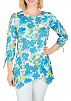 Larky Lark Effortless Swing Top in Whimsical Daisy | Belk