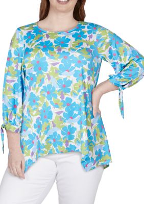 Larky Lark Effortless Swing Top in Whimsical Daisy | Belk