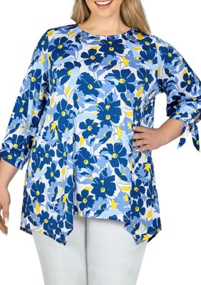 Larky Lark Effortless Swing Top in Whimsical Daisy | Belk