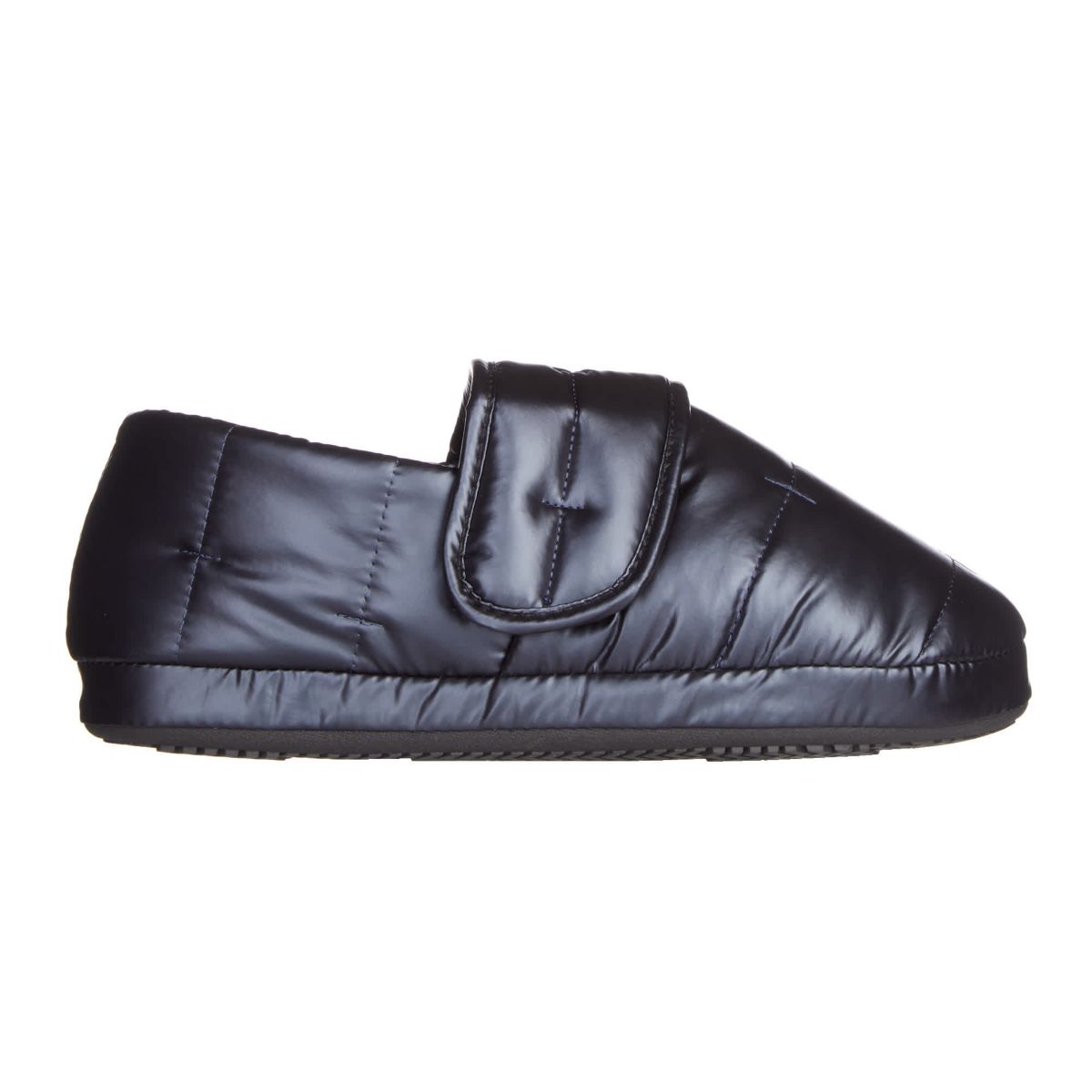 Isotoner Women's Nylon Puffer Mikaela Slipper with Memory Foam and ...