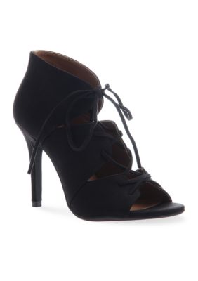 MADELINE Breakaway Pump | belk