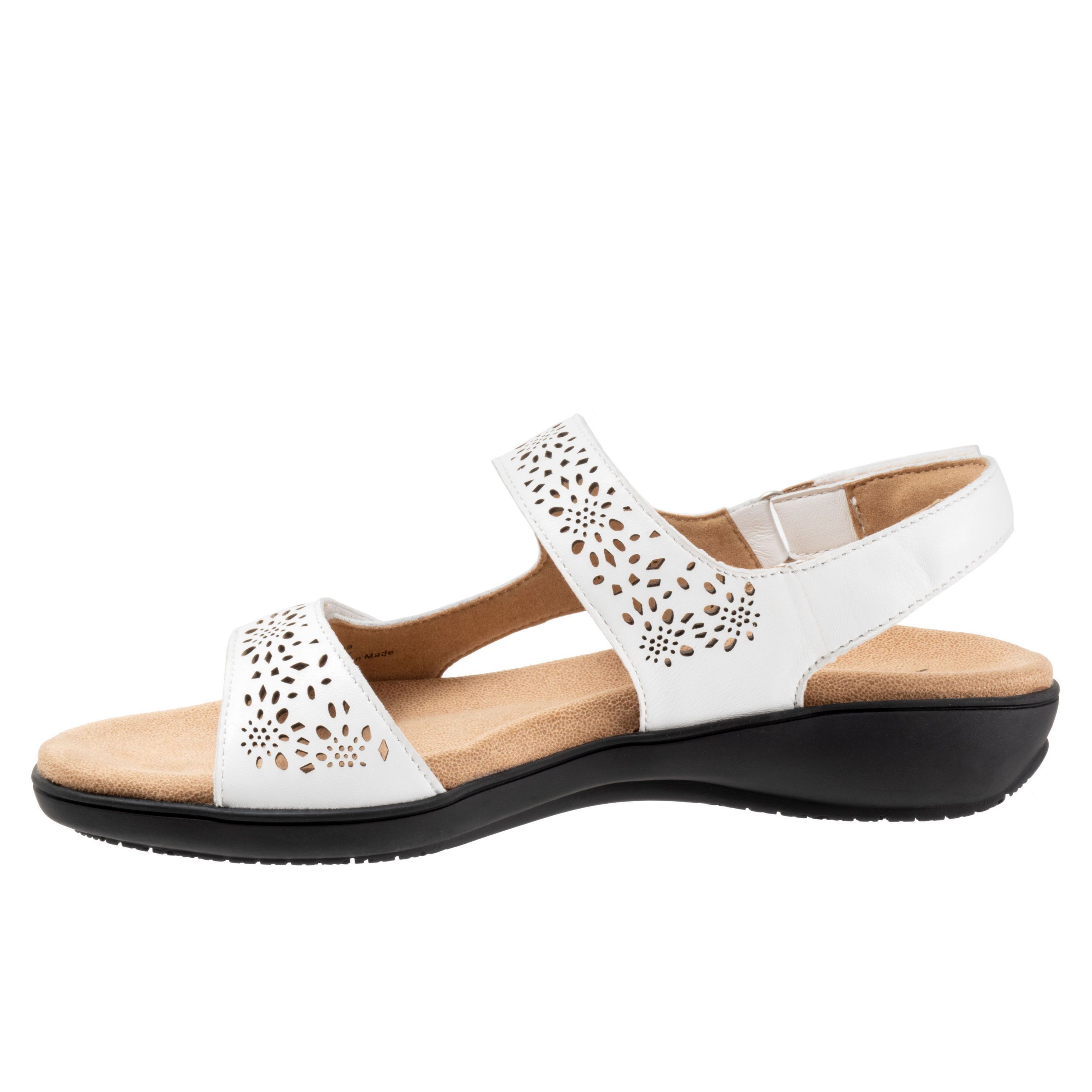 Trotters Romi Sandals | Belk