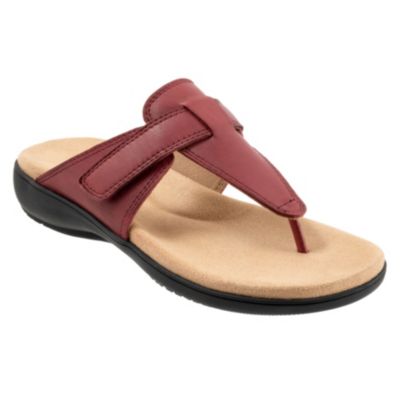 Trotters Robin Sandals | belk