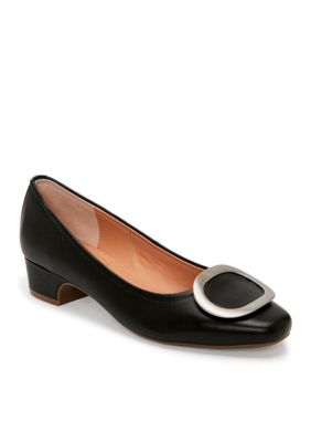me Too Giada Pilgrim Ornament Dress Shoe | belk