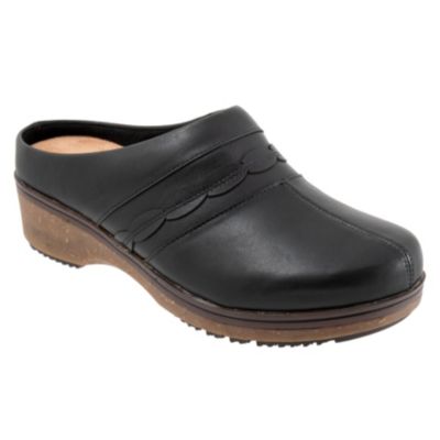 Softwalk Amber 3.0 Clogs | belk