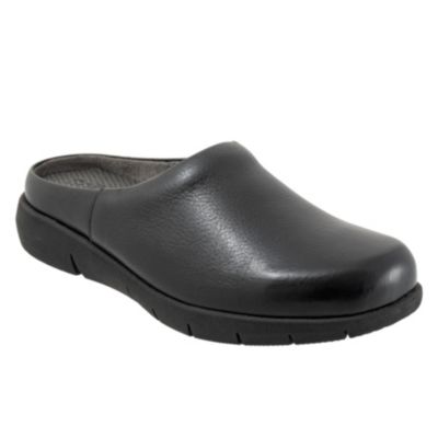 Softwalk Andria Clogs | belk