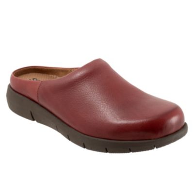 Softwalk Andria Clogs | belk