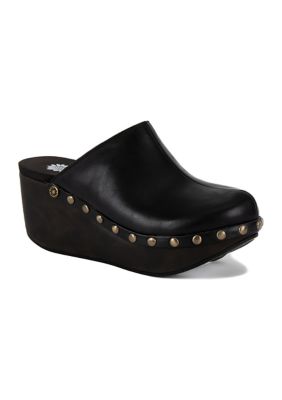 Yellow Box Baldwyn Clogs | belk