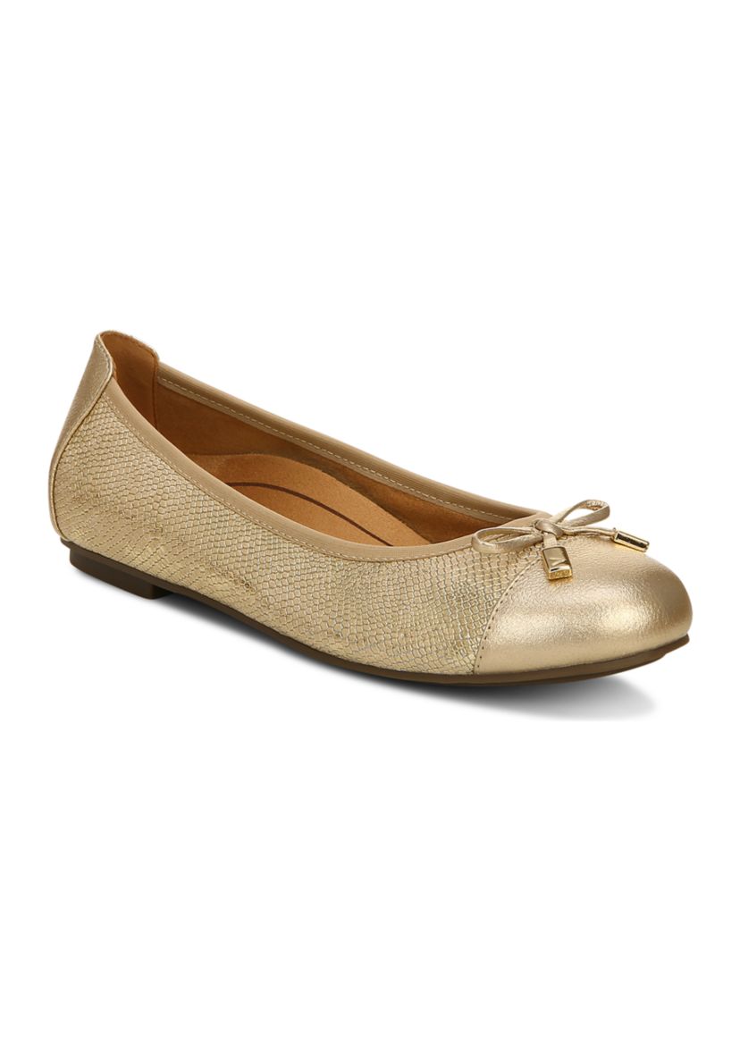 Vionic Minna Flats | Belk