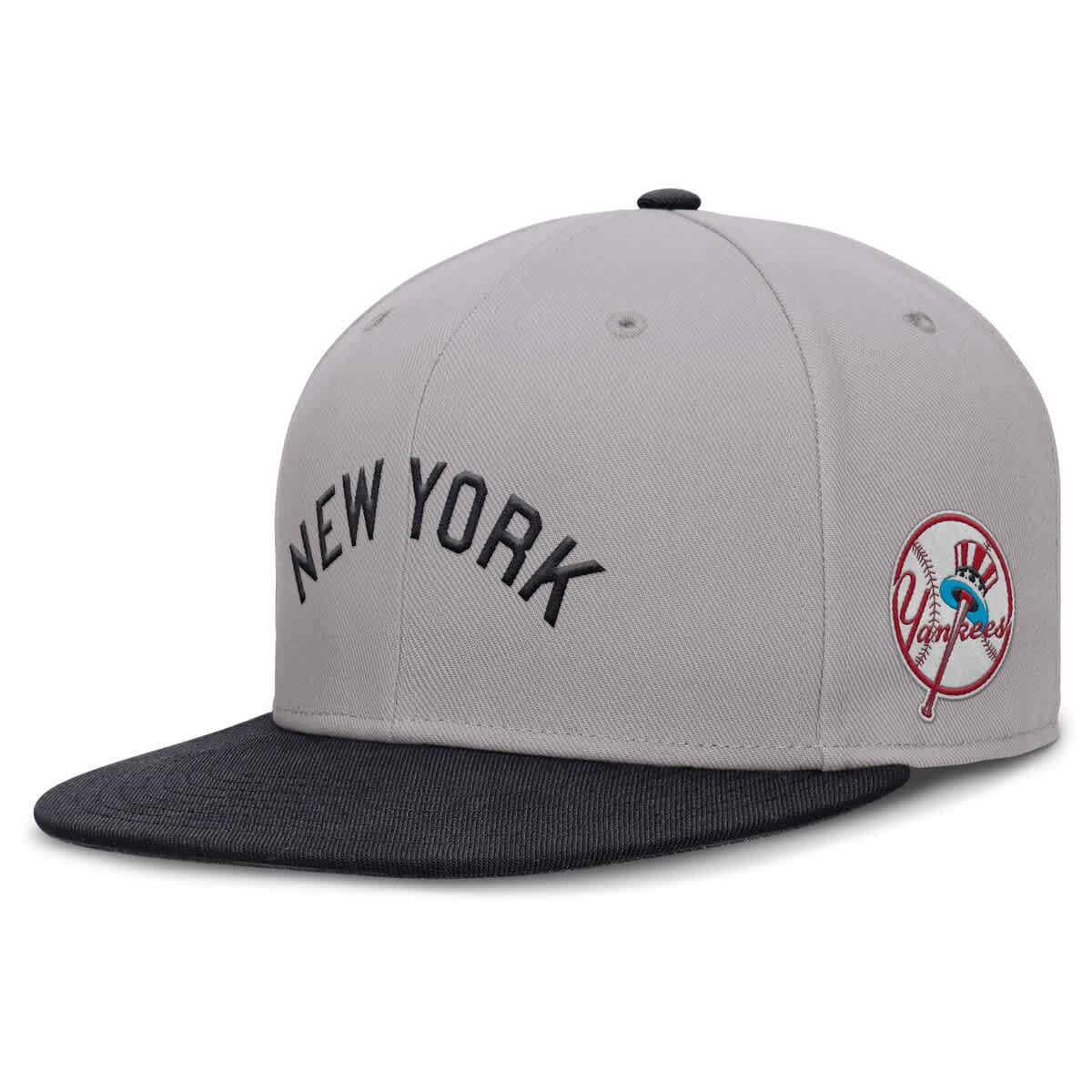 Nike® MLB Nike New York Yankees True Performance Fitted Hat | Belk