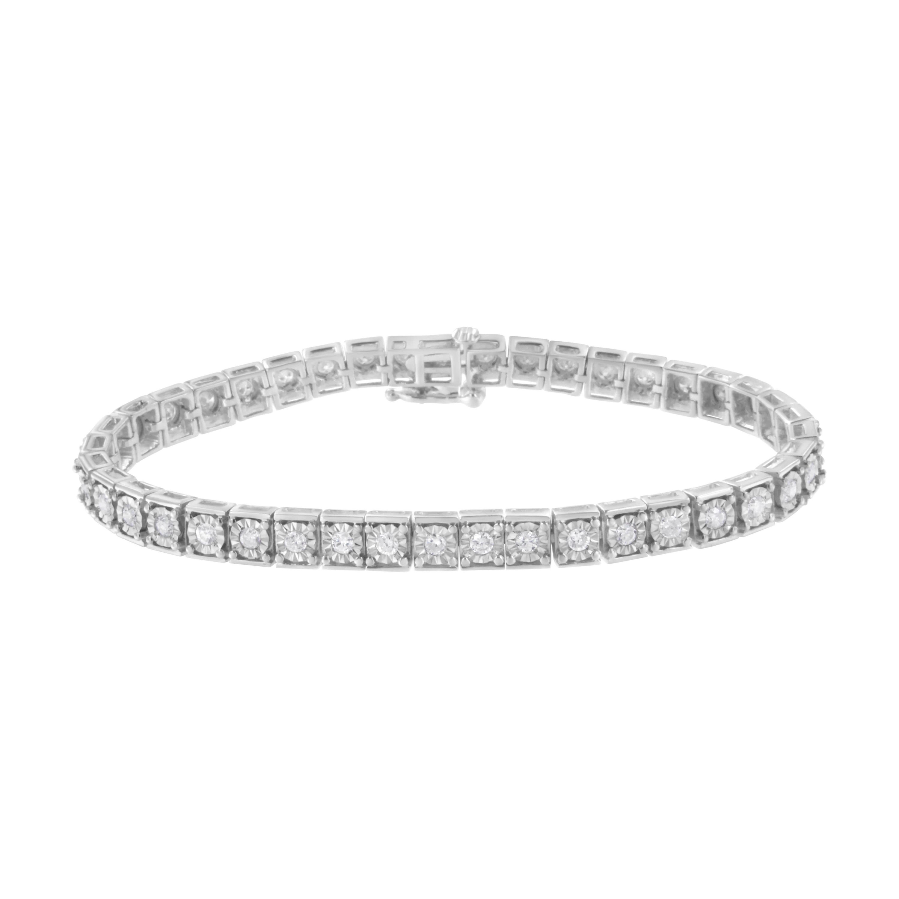 Haus of Brilliance Silver Brilliant-Cut Round Diamond Square Frame ...