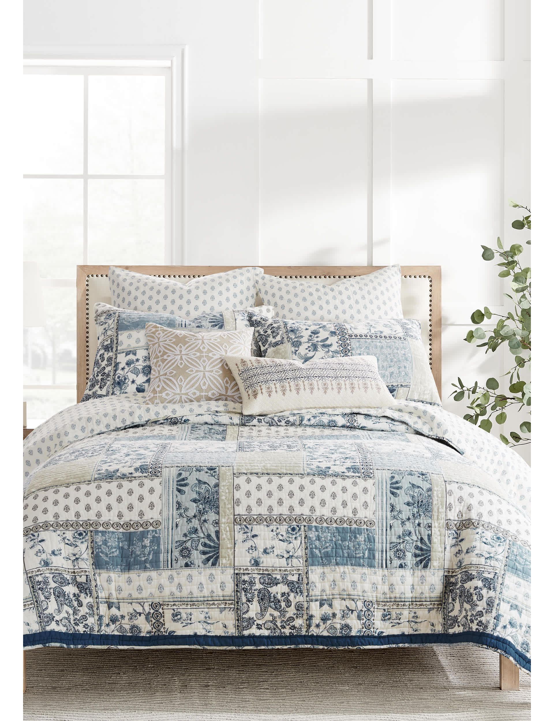 Levtex Home Aliza Twin Quilt Set Deals and Price History at JoinHoney ...