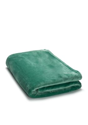 Modern. Southern. Home.™ Solid Plush Blanket | belk