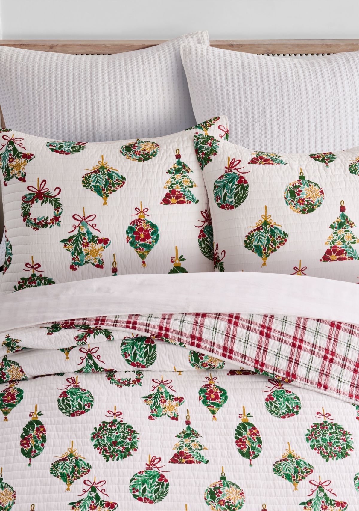 Levtex Home Merry Globes Quilt Set | Belk