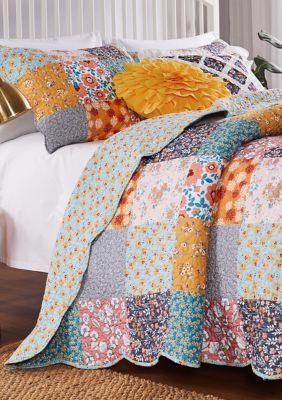 Barefoot Bungalow Giulia Quilt and Pillow Sham Set | belk