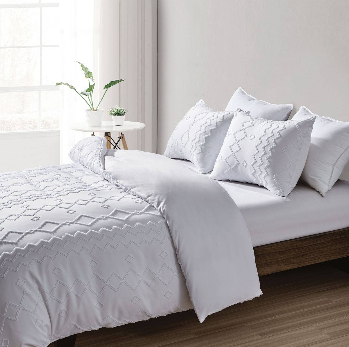 Bibb Home Tufted 3pc Duvet Cover | Belk