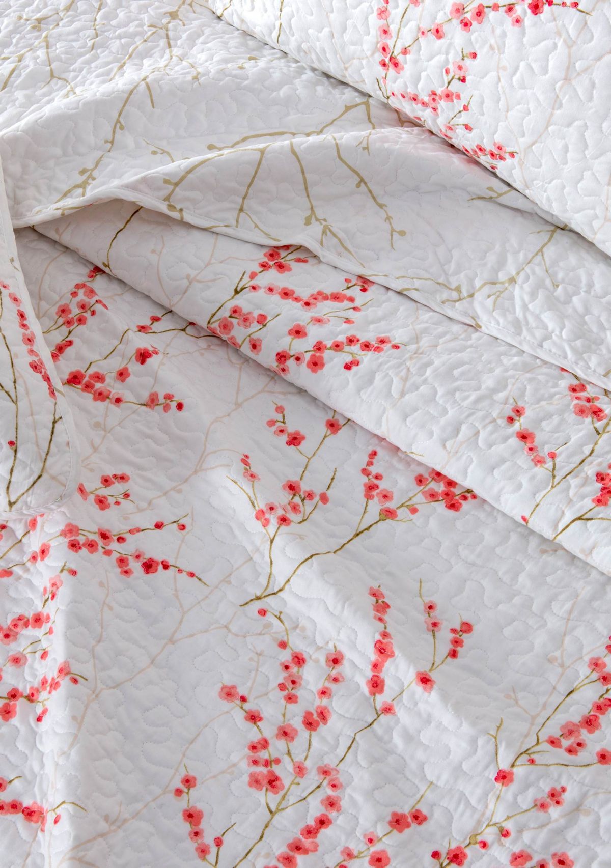 Premium Comforts Floral Cherry Blossom Quilt Set | Belk