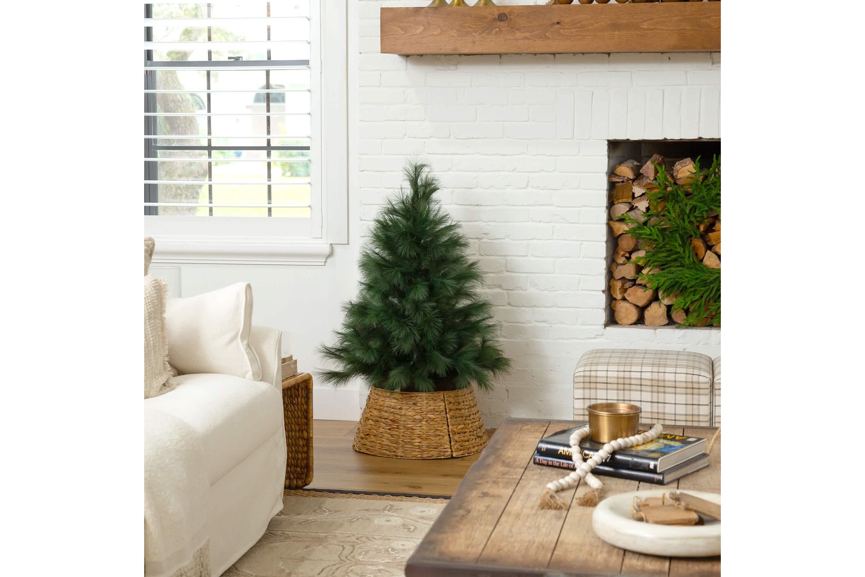 Nearly Natural 4-Foot Artificial Green Pampas Grass Christmas Tree | Belk