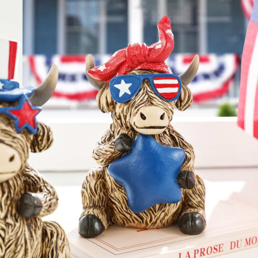 Glitzhome Set of 2 Patriotic/ Americana Resin Highland Cow Table Decor ...