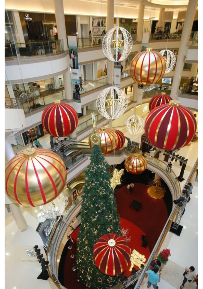 GKI/Bethlehem Lighting 7.5ft Red and Gold Commercial Inflatable Outdoor ...