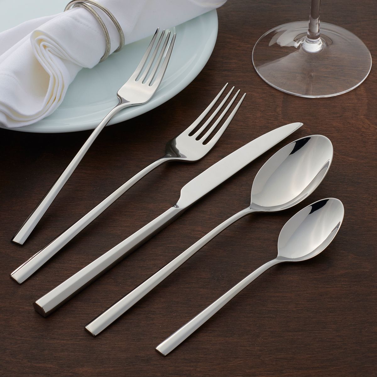 Karlek 20 Piece Everyday Flatware Set, Service For 4 | Belk
