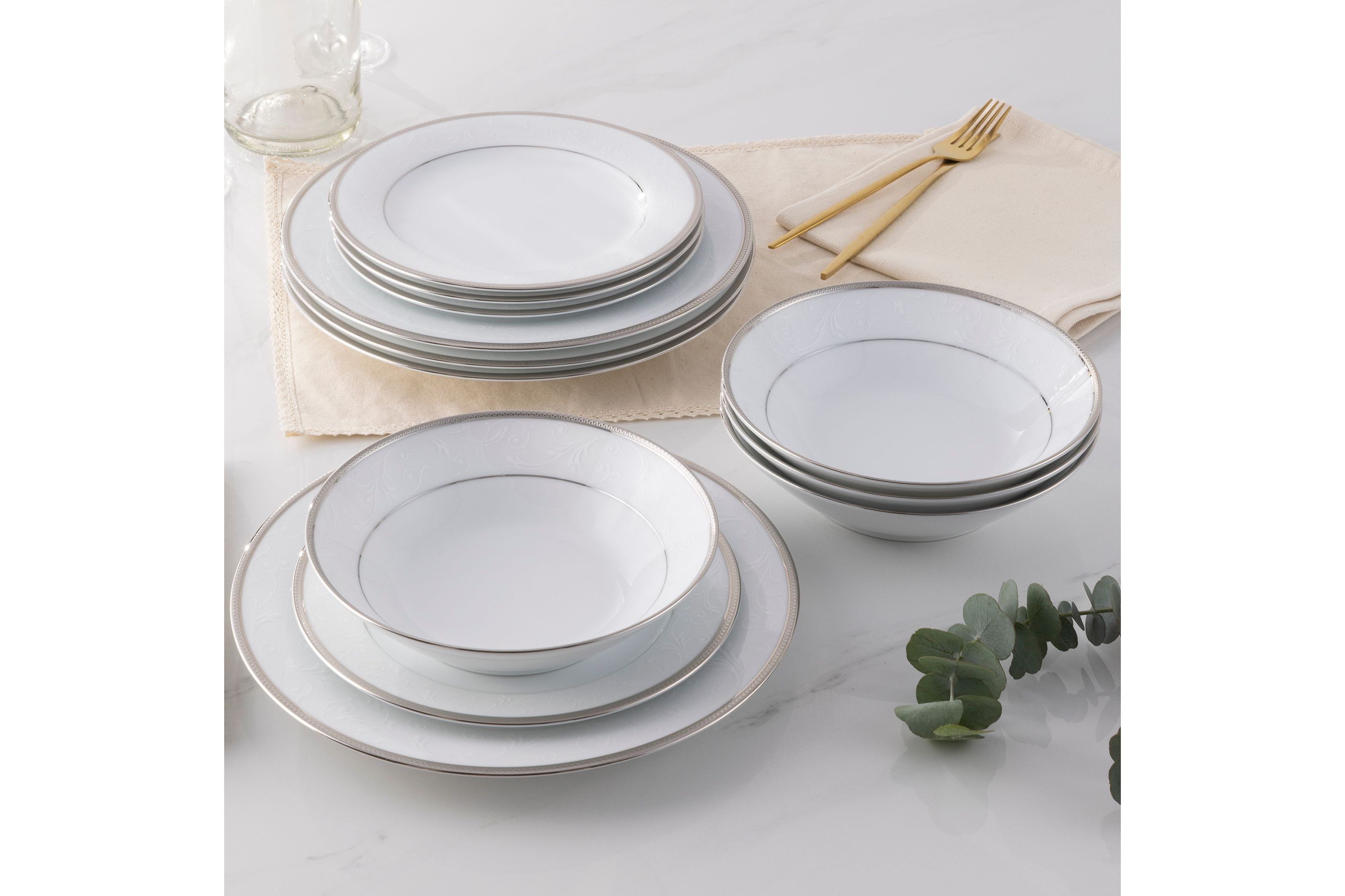 Noritake Regina Platinum 12-Piece Dinnerware Set, Service for 4 | Belk