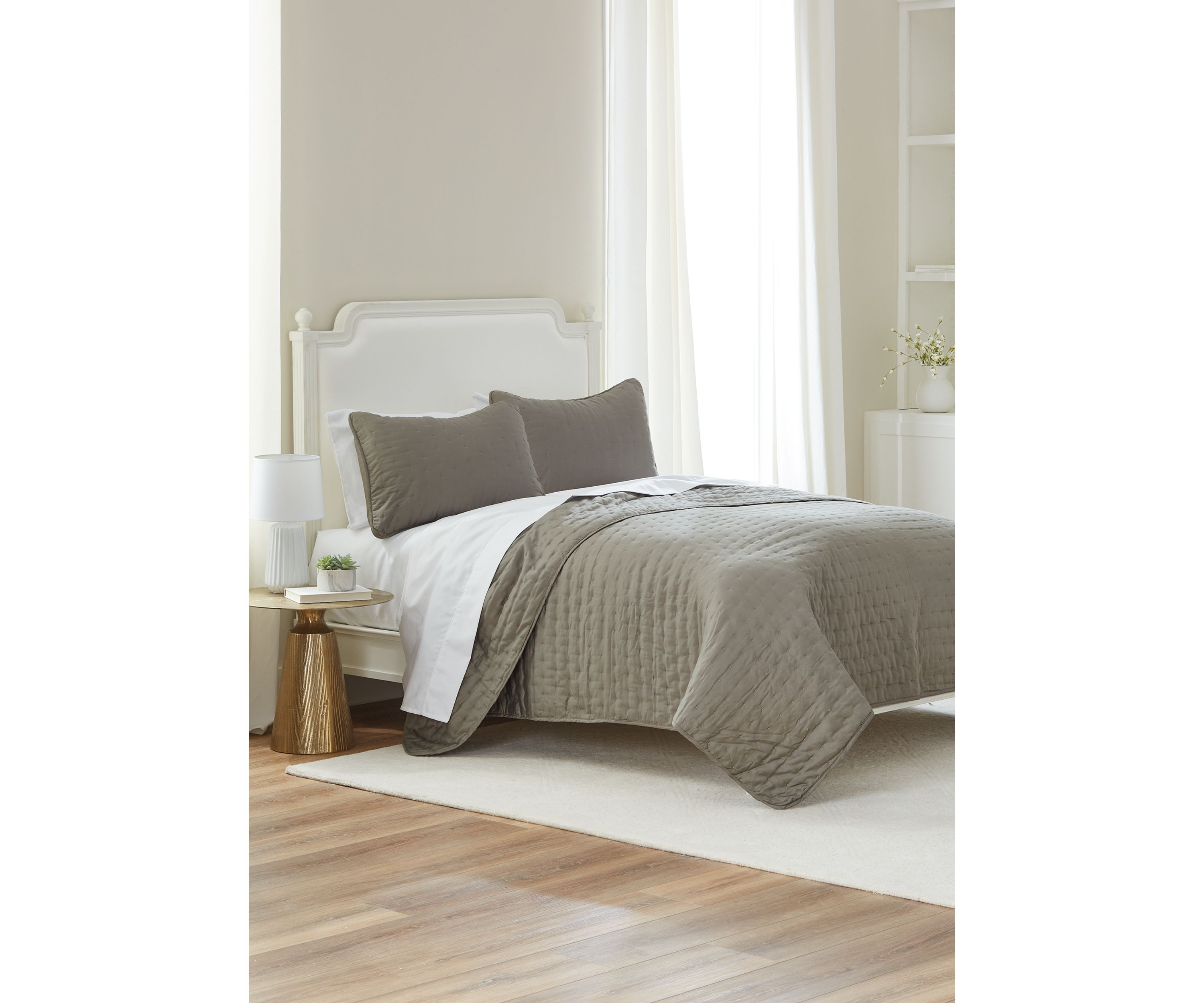 Charisma Organic Cotton Quilt | Belk