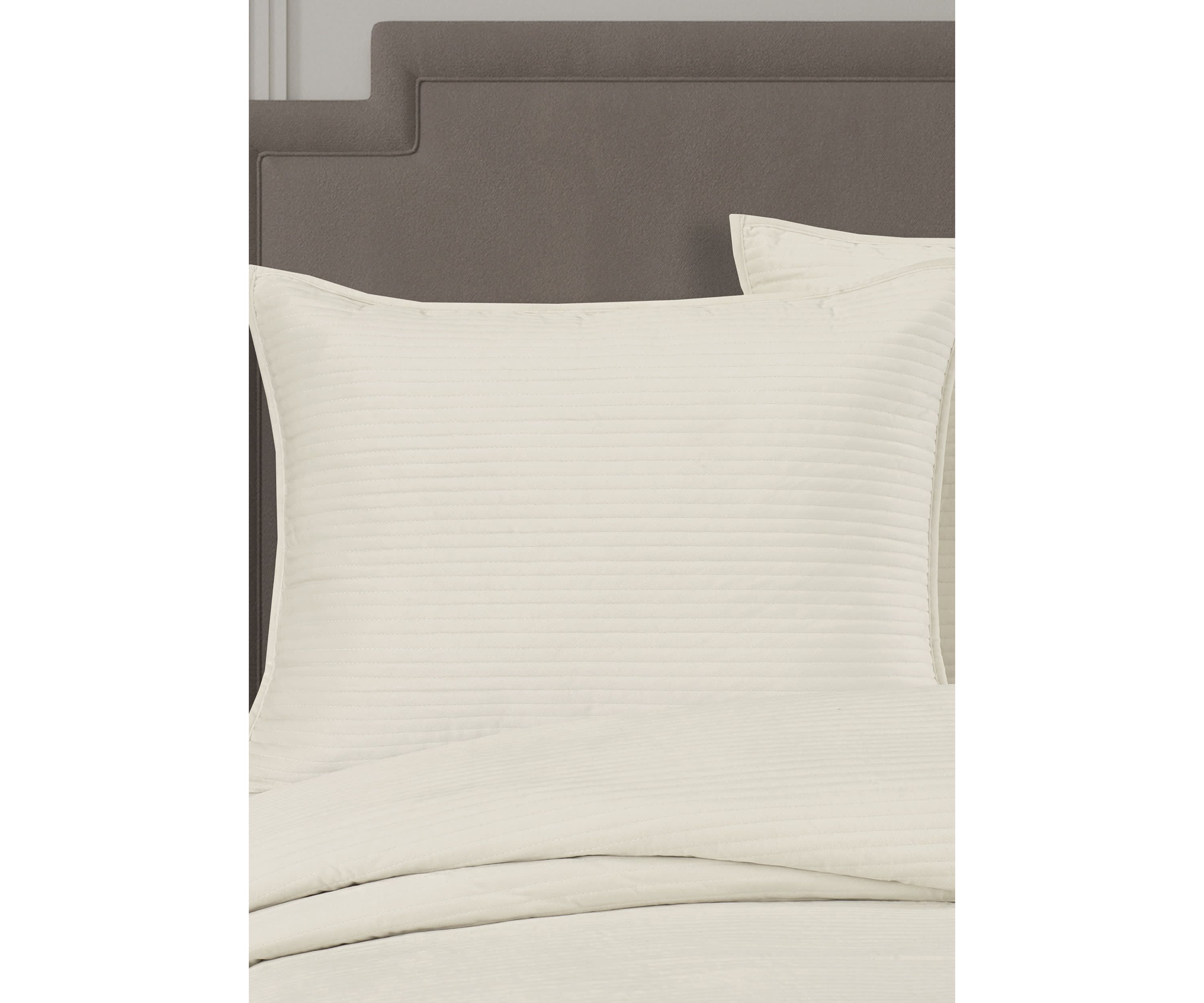 J. Queen New York Townsend 3pc. Quilt Set | Belk