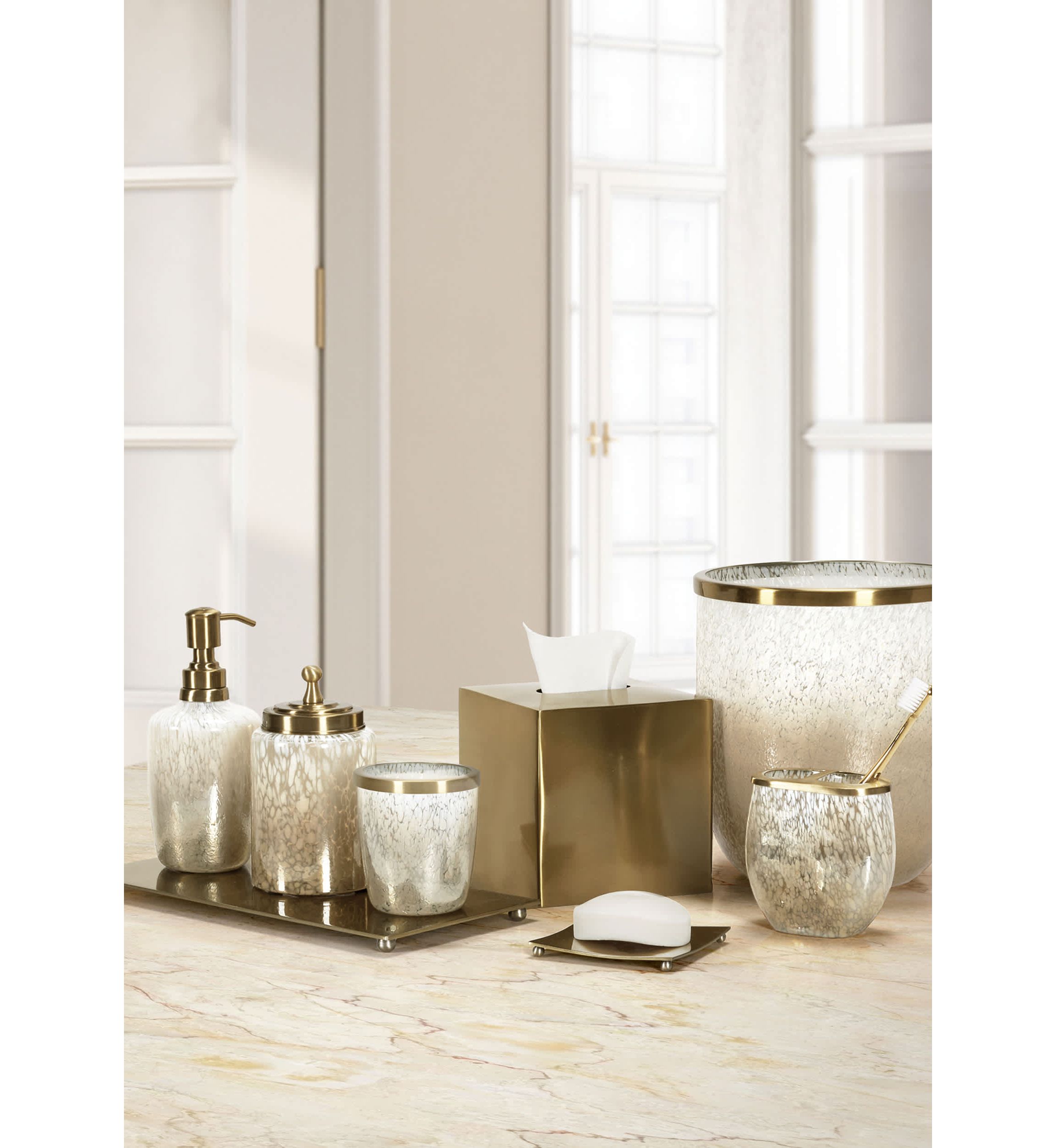 J. Queen New York Catia Tissue Cover | Belk