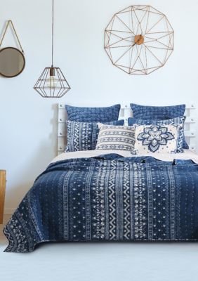 Barefoot Bungalow Giulia Quilt and Pillow Sham Set | belk