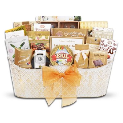 Alder Creek Gift Baskets Crowd Pleaser Gift Basket | belk
